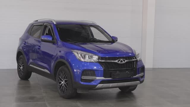 Автомобиль Chery Tiggo 4 в автосалоне Аврора в Краснодаре (5907)