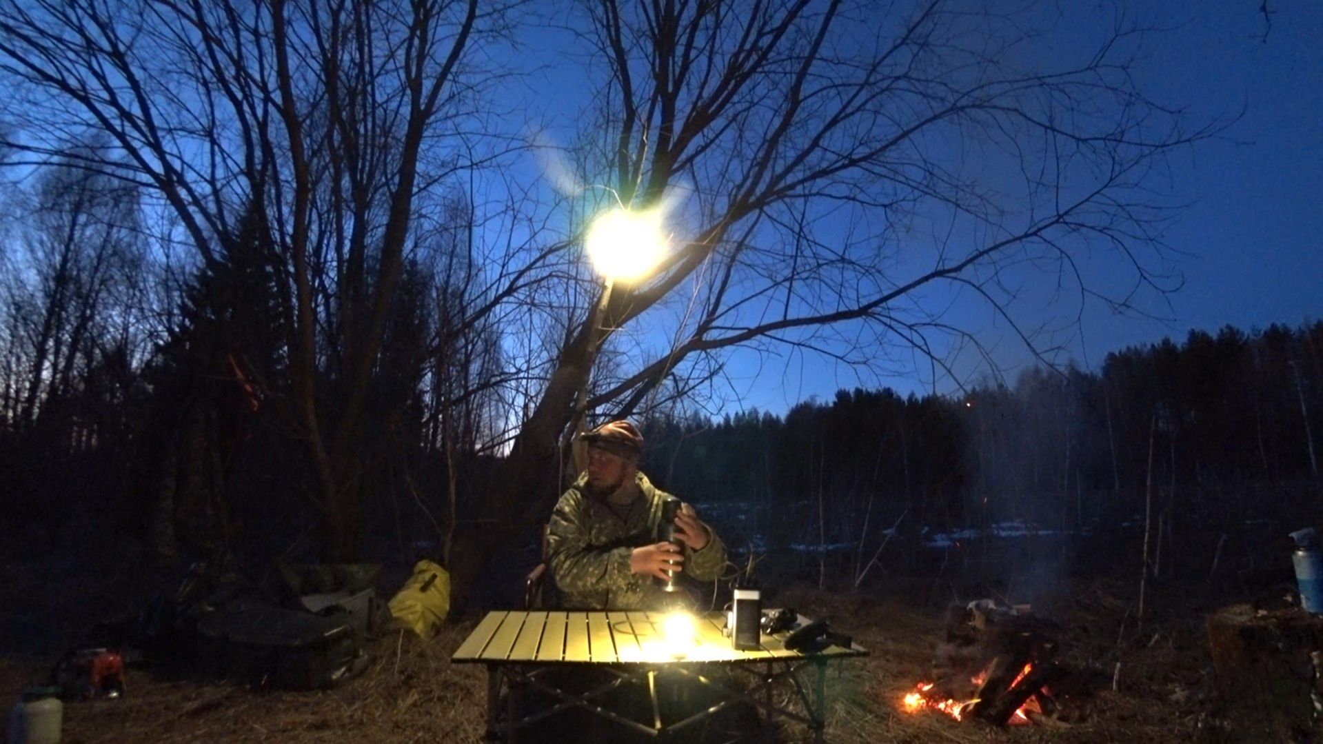 ДЕЛО БЫЛО ВЕЧЕРОМ, ДЕЛАТЬ БЫЛО НЕЧЕГО! ПРО ШАПКУ, МУЗЫКУ И АЛКОГОЛЬ \ ДУШЕВНЫЙ ВЕЧЕР У КОСТРА!