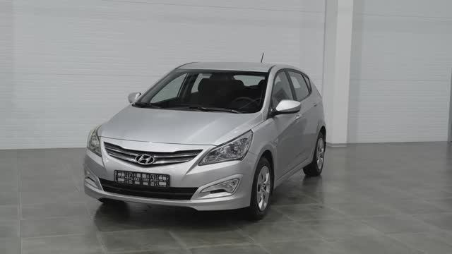 Автомобиль Hyundai Solaris в автосалоне Аврора в Краснодаре (4037)