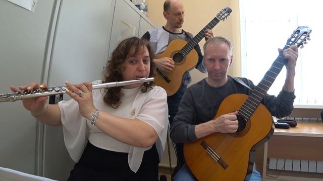 482 неделя. "Домик стоит над рекою" Трио арр. С.Володин
