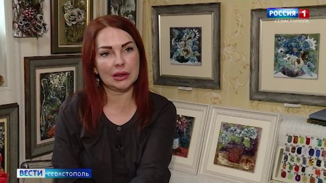 Художница из Севастополя создаёт картины на керамической плитке