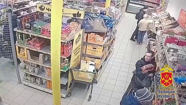 В Кемерове полицейские по горячим следам задержали местного жителя, который похитил шоколад