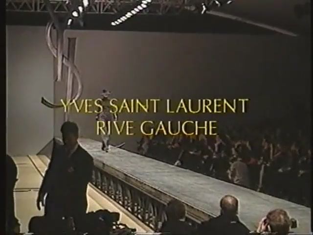 Показ коллекции Alber Elbaz для Yves Saint Laurent осень-зима 1999-2000