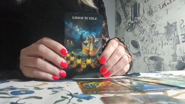 Какая вы его глазами сейчас? Расклад Таро