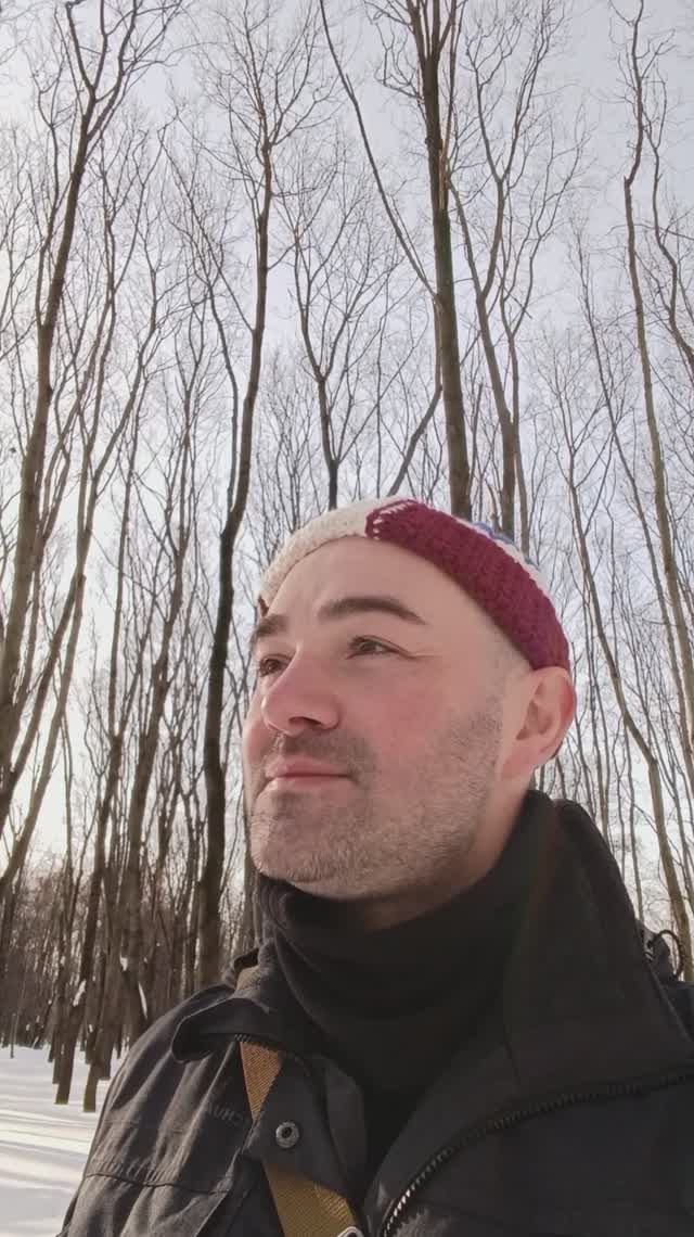 Психолог в смешной шапке