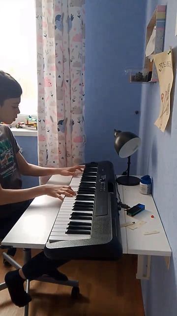 С418. Wet hands