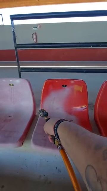 Восстановление поверхности пластмассовых кресел