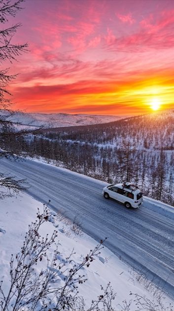 Самый красивый холод в мире: Закаты Якутии и Ленские столбы | Республика Саха в 4K Cinematic