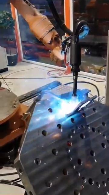 KUKA_роботизированная сварка