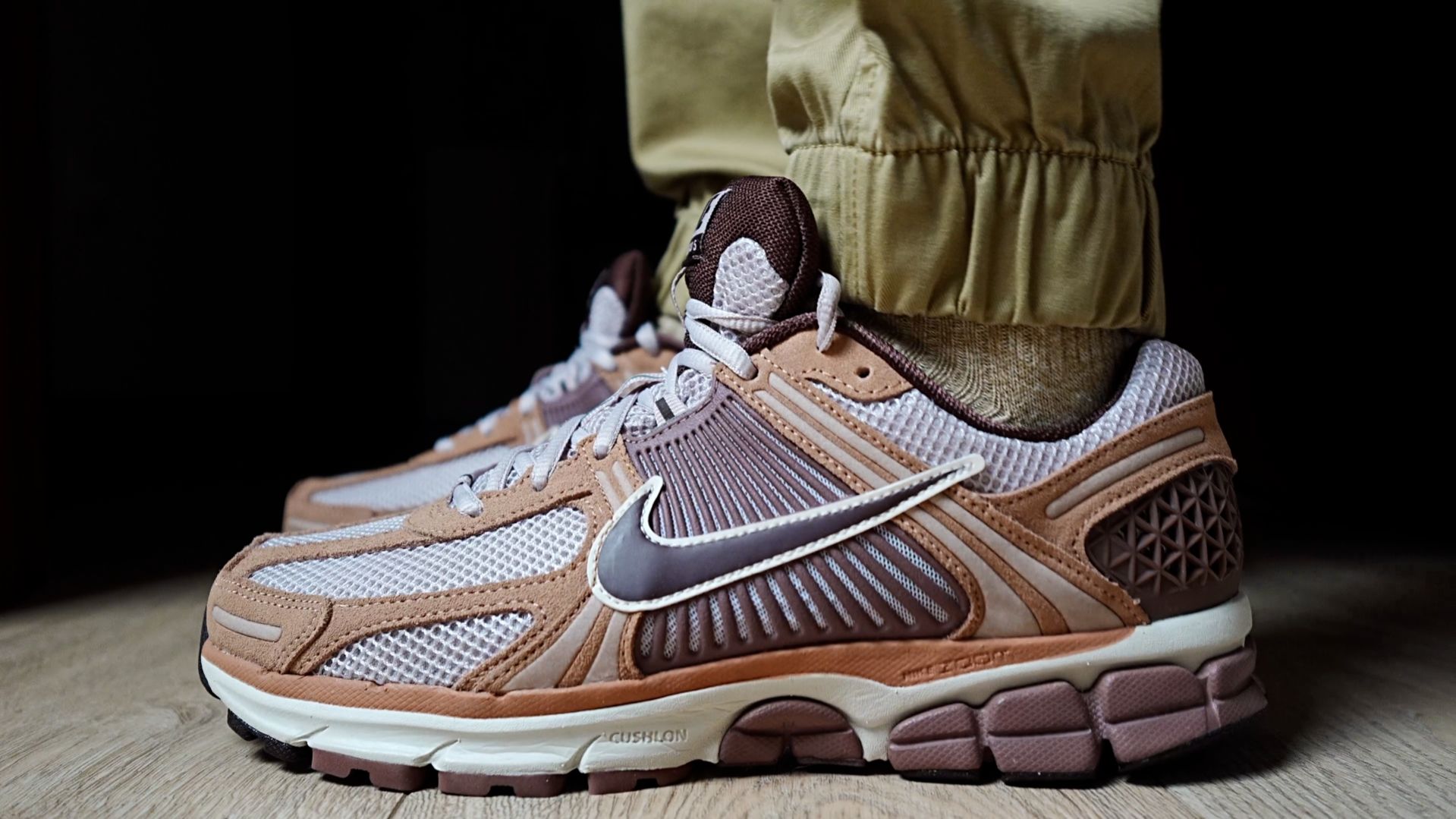 Nike Zoom Vomero 5 - Ты почувствуешь мягкость с первого шага