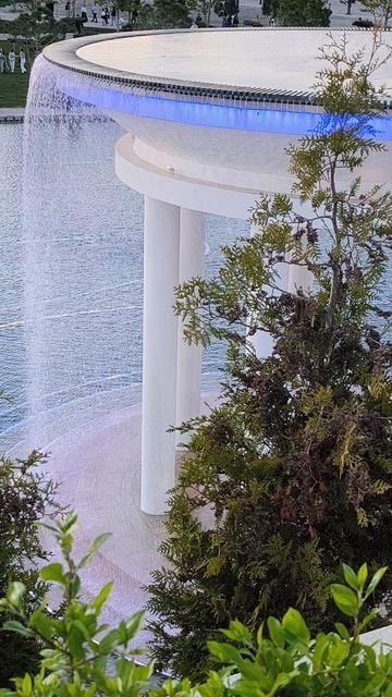 ФОНТАН РОТОНДА ОЗЕРО ЛЮБВИ ПАРК ОБЛАКОВ 2026 ГАЛИЦКОГО КРАСНОДАР ВЕСНА АПРЕЛЬ