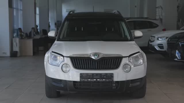 Автомобиль Skoda Yeti в автосалоне Комфорт Авто в Симферополе (3278)