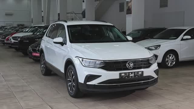 Автомобиль Volkswagen Tiguan в автосалоне Комфорт Авто в Симферополе (3824)