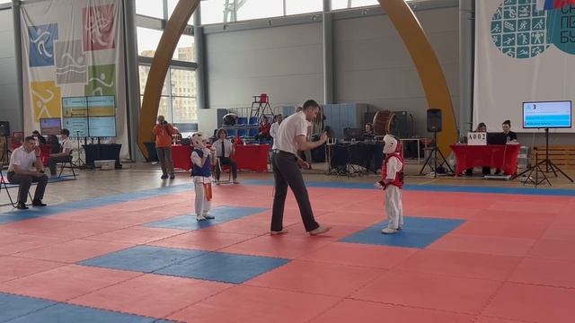 Михаил Чумаков 1й бой. Тренер Иванин Сергей Николаевич