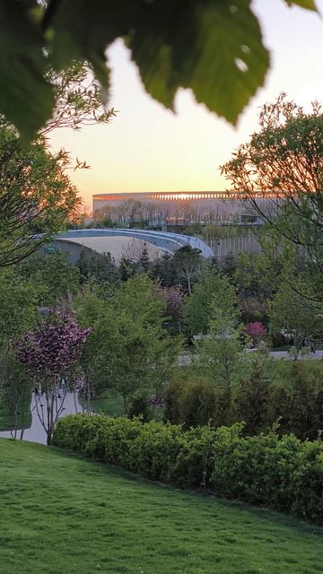 ФОНТАН РОТОНДА ОЗЕРО ЛЮБВИ ПАРК ОБЛАКОВ 2026 ГАЛИЦКОГО КРАСНОДАР ВЕСНА АПРЕЛЬ