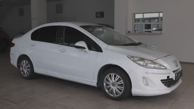 Автомобиль Peugeot 408 в автосалоне Комфорт Авто в Симферополе (3894)