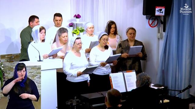 Небо звёздами рассыпается