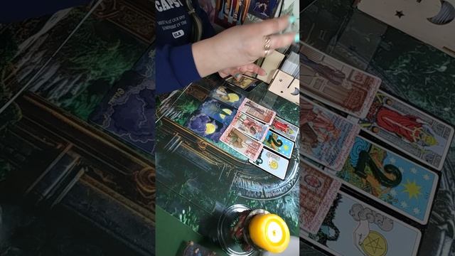 Что за клещ за вас цепляется, свампирить вас пытается?