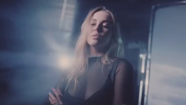 LUMI — The Last Light In The Sky (Official Music Video)