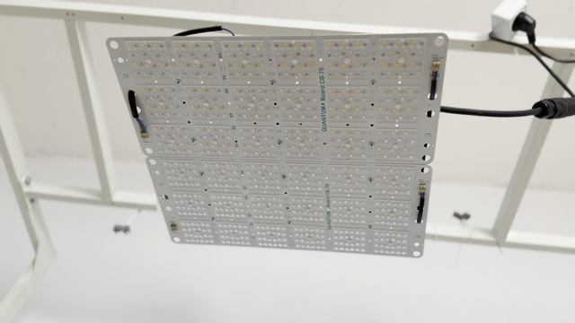 Квантумборд FITON QB-140 MAX-2 для растений 16-140 Вт линза полный спектр