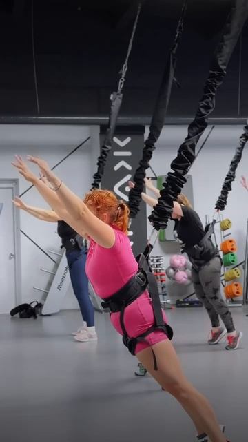 Групповое направление "Банджи-фитнес" в фитнес-центре "Гараж"