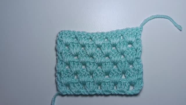 Простой узор из веерков.