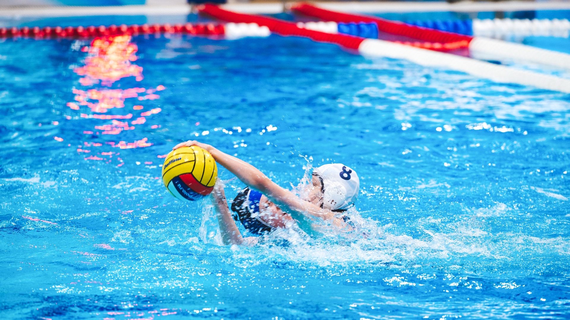 Югорская ватерполистка Дарья Савченко принесла победу сборной России