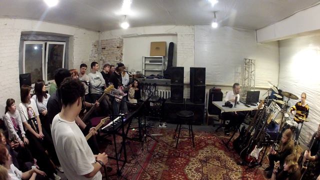 DIKAREV club Квартирник 17.04 WEEZER – Go away