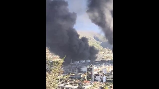 ТУАПСЕ ГОРИТ .....