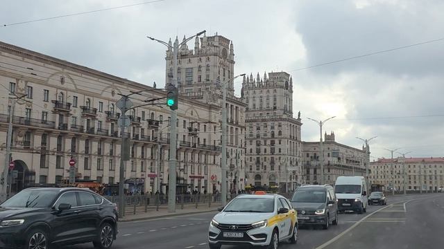 Привокзальная площадь Минска, очень интересная архитектура, Беларусь