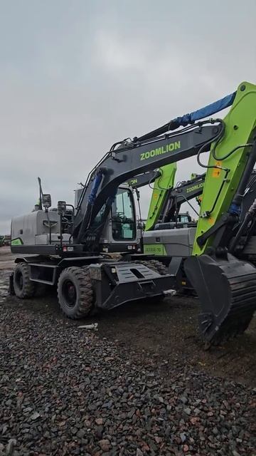Колёсный экскаватор Zoomlion ZE150 от ЕвразияСпецТех