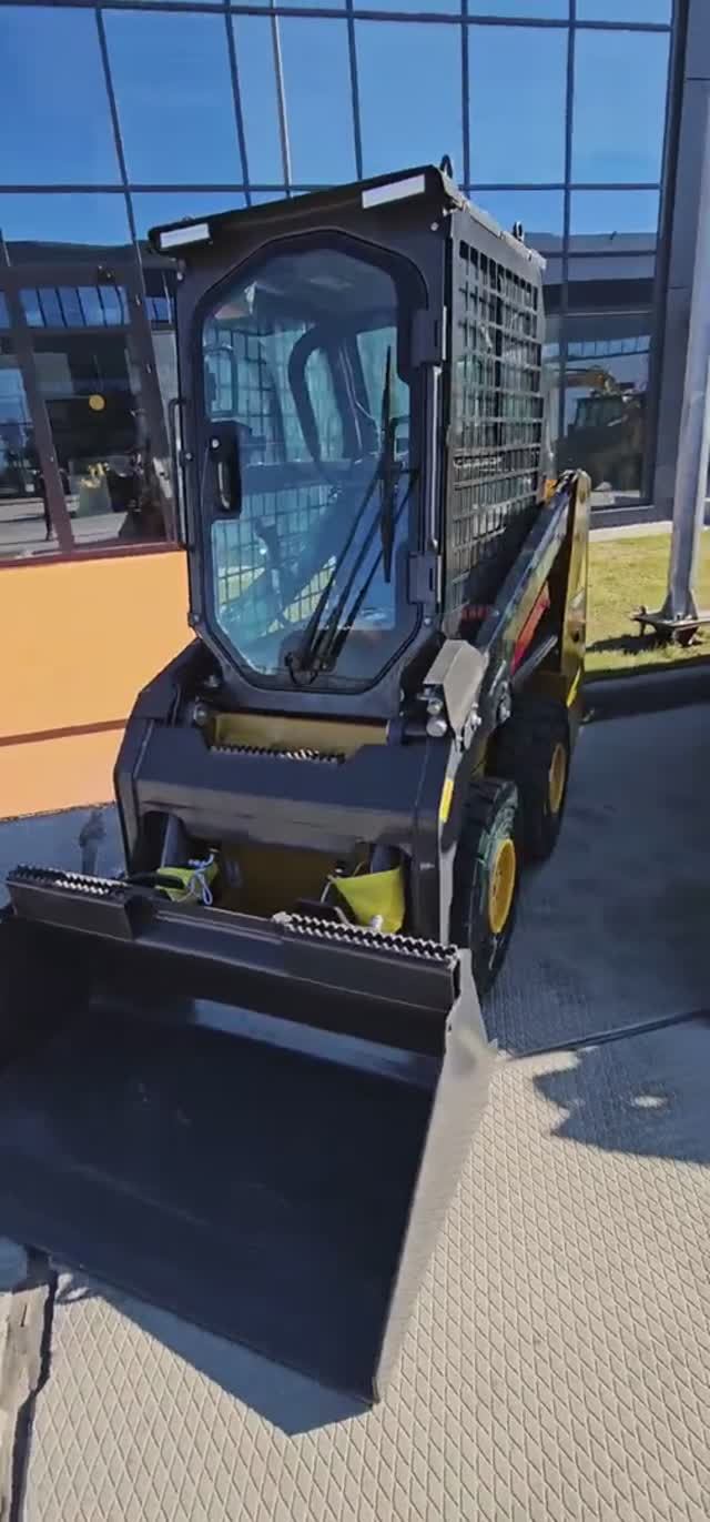 Самый компактный мини-погрузчик в линейке XCMG, как Bobcat S70 #погрузчик #xcmg #bobcat #skidsteer