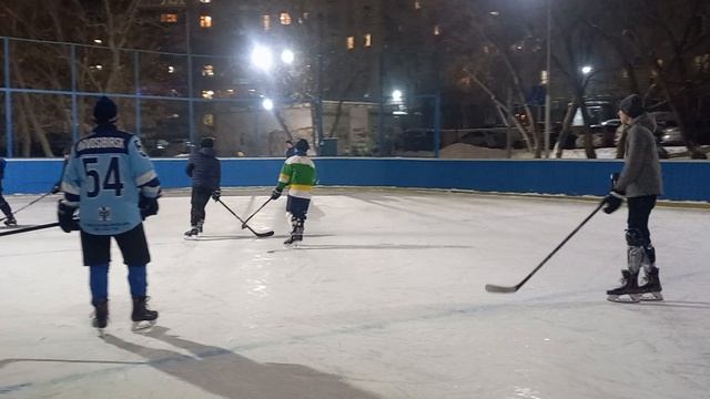 20241229_204123 - Хоккей во дворе