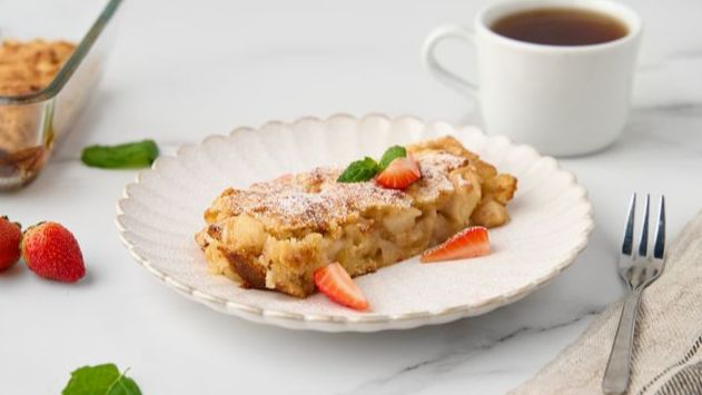 Коблер с яблоками.