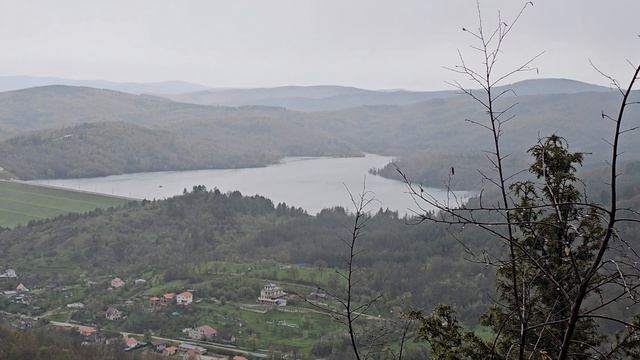 Хьели-Кая (гора, Крым) - вид на Счастливинское водохранилище - 2