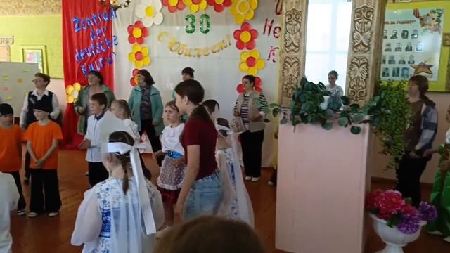Встреча гостей в фойе Дома культуры