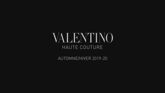 Показ женской коллекции Valentino осень-зима 2019-2020