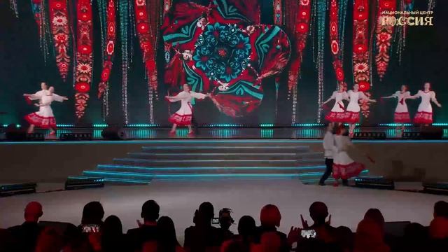 2. Хореографисечкая композиция "Виртуозы"