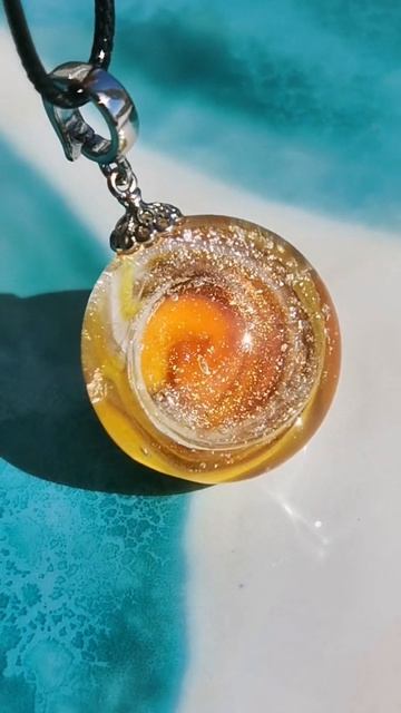 Галактика из серебросодержащего стекла