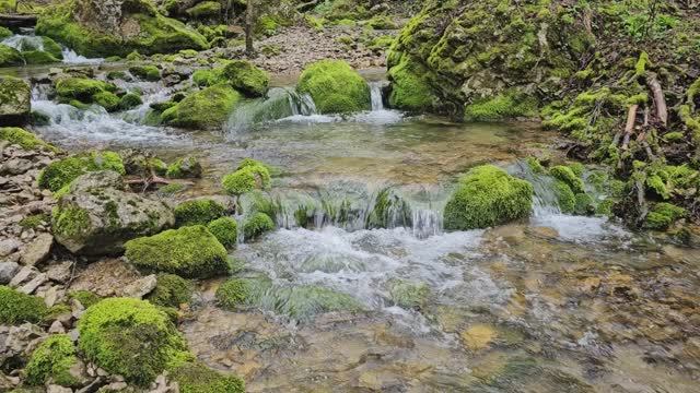 Каньон Узенбаш (Малый каньон Крыма) - водопадики - 2