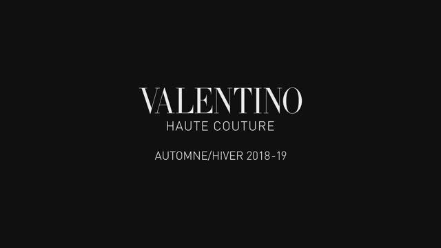 Показ женской коллекции Valentino осень-зима 2018-2019