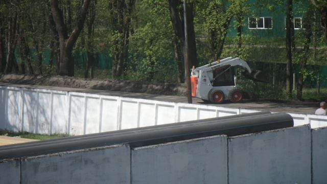 Погрузчик BOBCAT дорожные работы