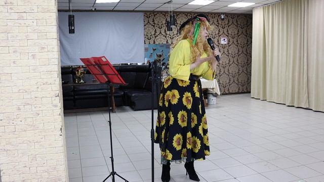 песня "Ох, бабы" в исполнении Антонины Булатовой