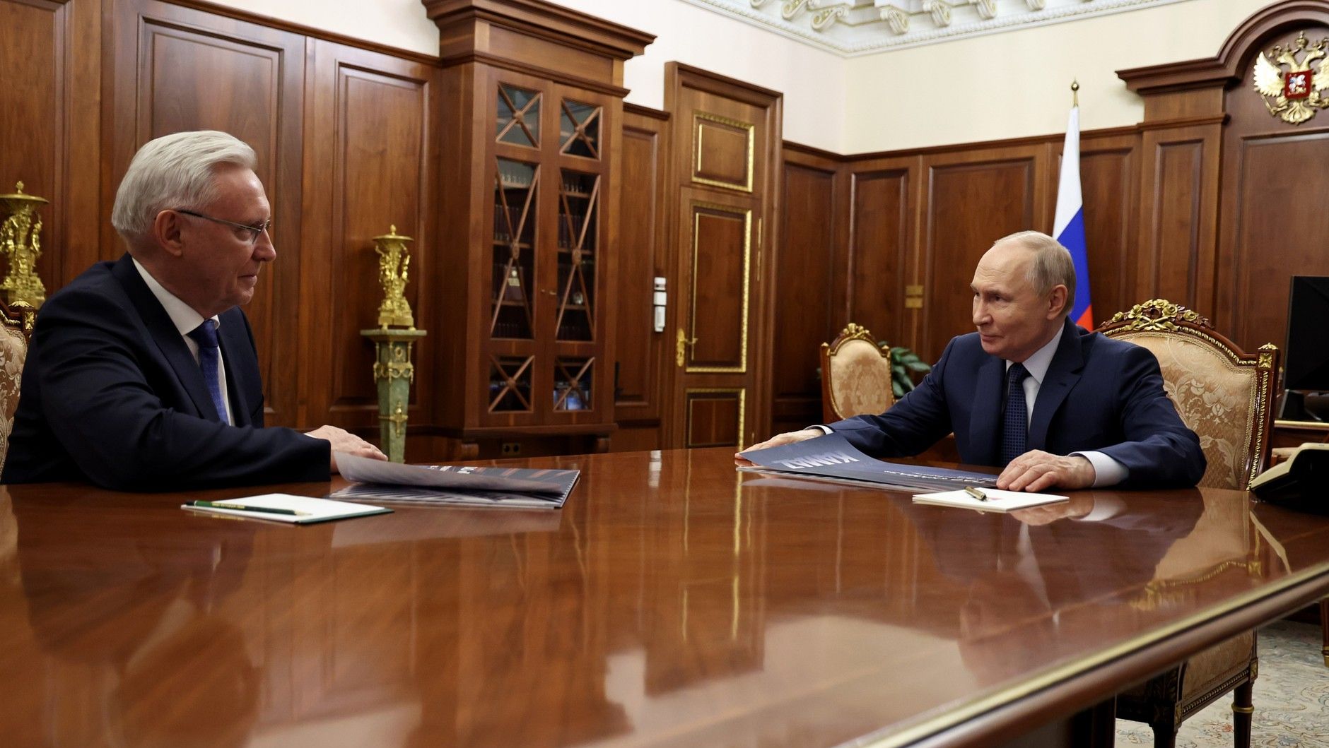 Владимир Путин встреча с генеральным директором ПАО «КамАЗ» Сергеем Когогиным, Кремль, 5 мая 2026 г.