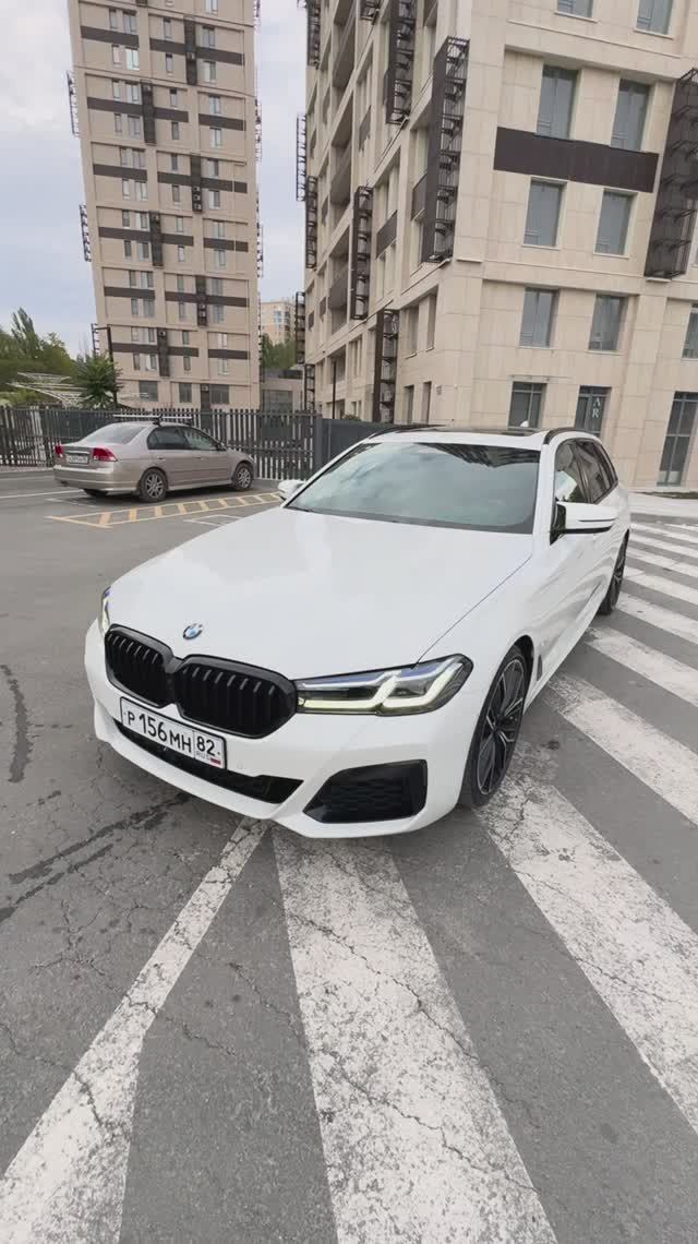 Обзор BMW 540D xDrive Touring M-Sport