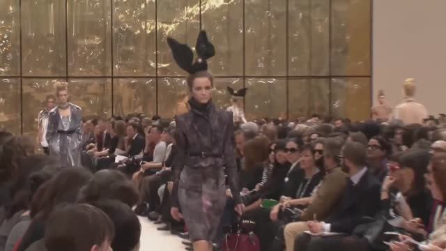 Показ женской коллекции Louis Vuitton осень-зима 2009-2010