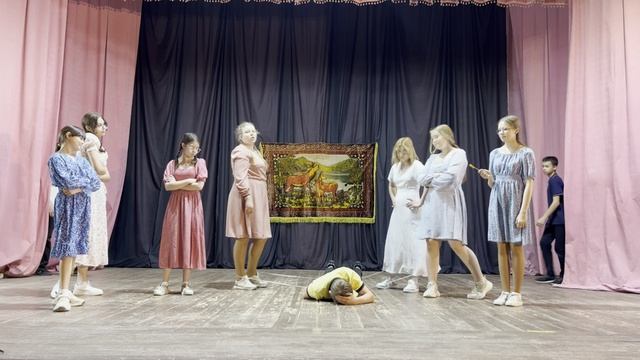 «А Саша выйдет?» («Театральные ступеньки»)