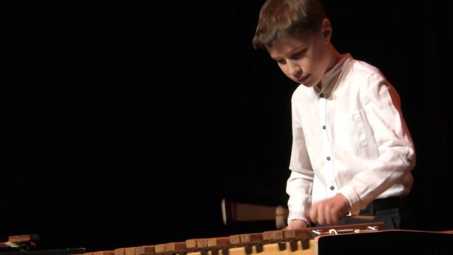 Ács Gergely és tanára, Donyec István xilofon művészek előadása.