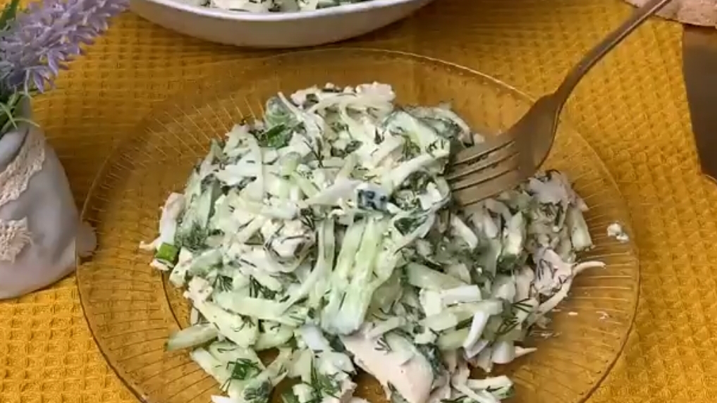Салат с куриной грудкой Рецепт приготовления салата на видео