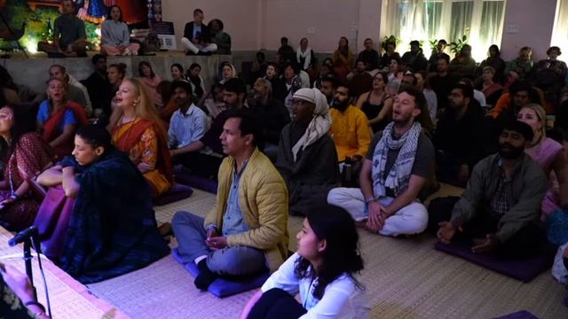 2016.02.15 Rishikesh kirtan Fest Indradyumna Swami